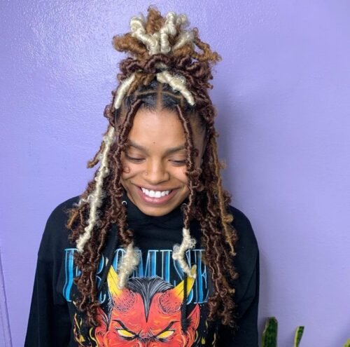 20 Chic Ways to Style Your Butterfly Locs – Forever Braids